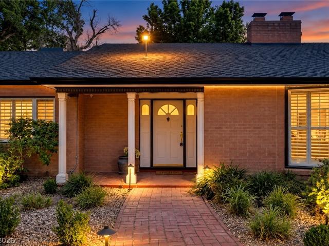 2001 Silver Avenue