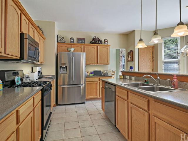 2001 Sparrow Circle