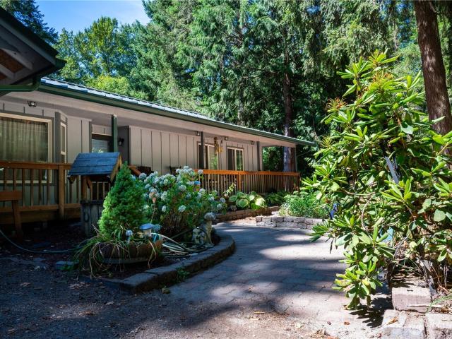2001 th Avenue E