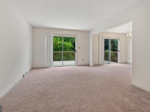 2001 Vista Lane