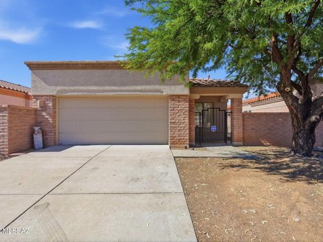 2001 W Amblemorn Dr, Green Valley, AZ 85622