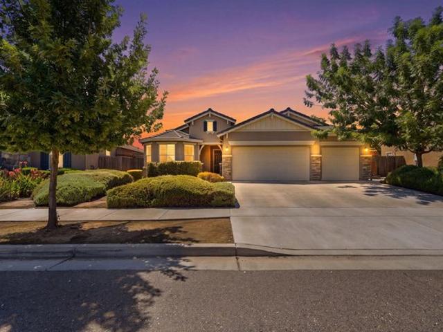 2001 W Flagstaff Ave, Visalia, CA 93291