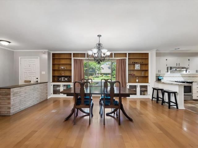 2001 W Park Avenue