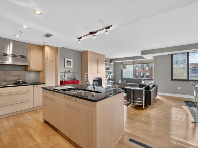 2001 15Th Street N # 1102