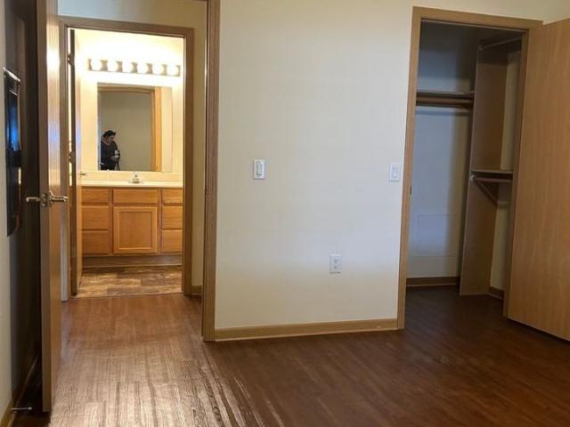 2001 2017 Wyoming Ave 1 Bedroom Apartment for Rent at 2001 2001 2017 Wyoming Avenue, Sun Prairie, WI 53590 Emerald Terrace