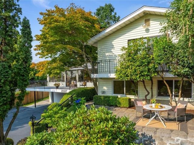 20027 th Ave NE, Bothell, WA 98011