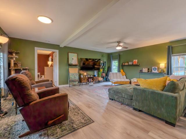 20026 Farm Road 1107