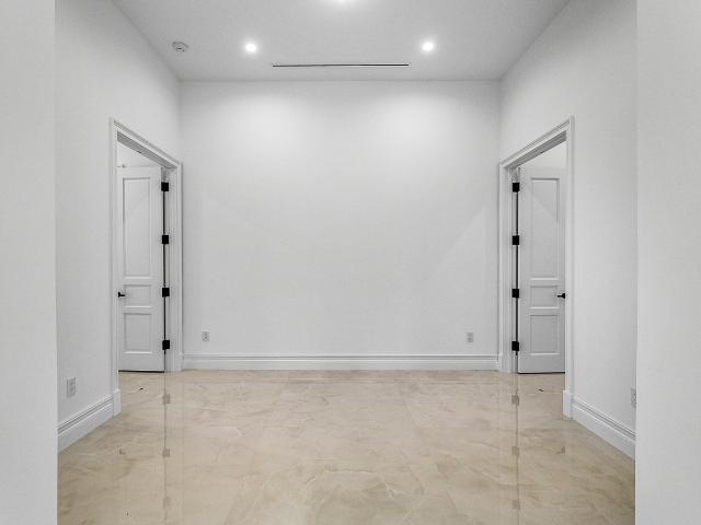 2002 NW 4th Ave, Delray Beach, FL 33444 | MLS #R11109