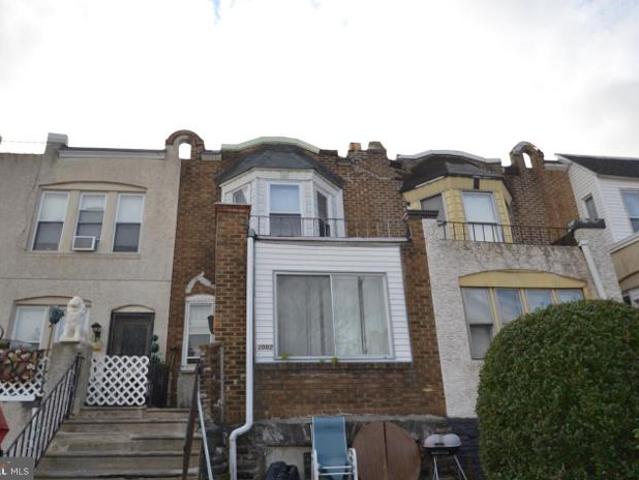 2002 N 56th St #2, Philadelphia, PA 19131