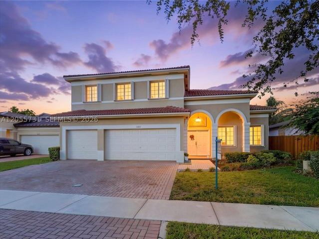 2002 NE 39th Ter, Homestead, FL 33033