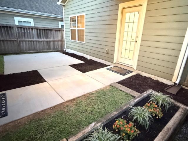 2002 Avery Park Dr