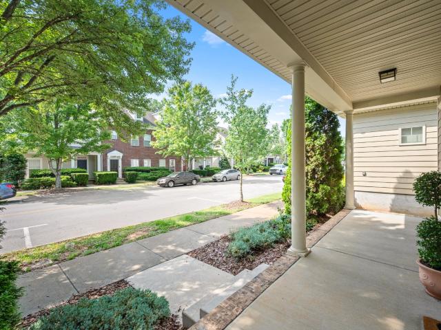 2002 Avery Park Dr