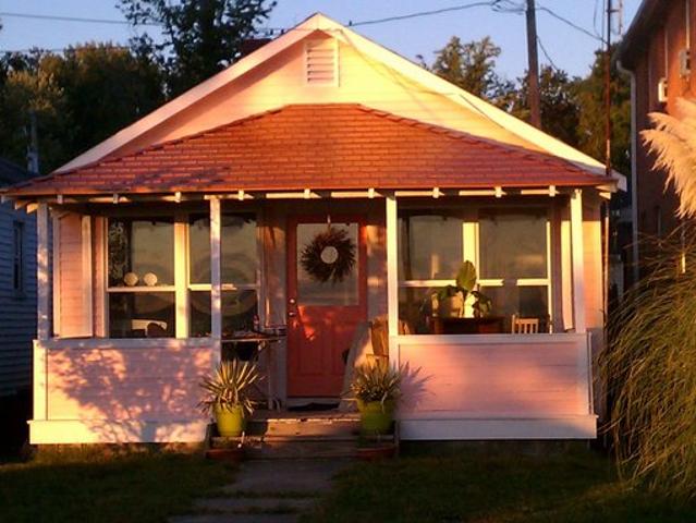 2002 Beach Ave, Colonial Beach, VA 22443