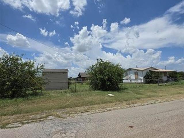 2002 Charles Whitlow Ave, Lawton, OK 73501
