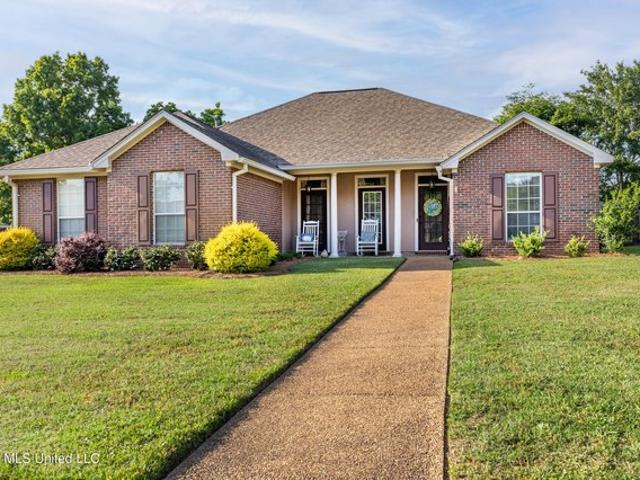 2002 Cross Creek Cv, Brandon, MS 39042