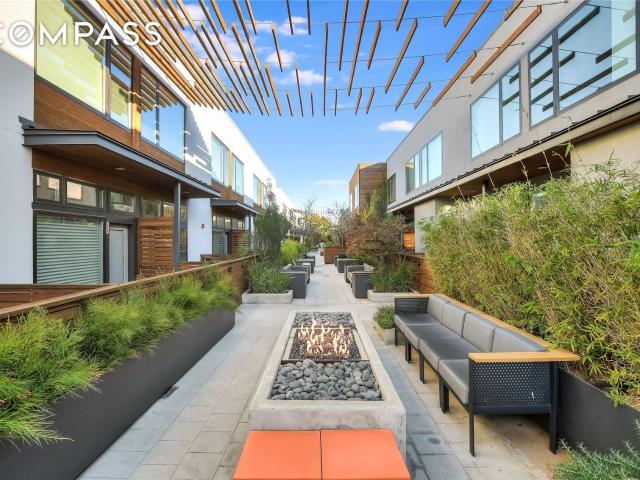 2002 E 7th St 224, Austin, TX