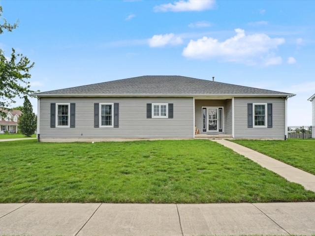 2002 E Grand Avenue