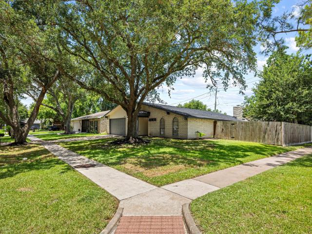 2002 Eastfield Circle