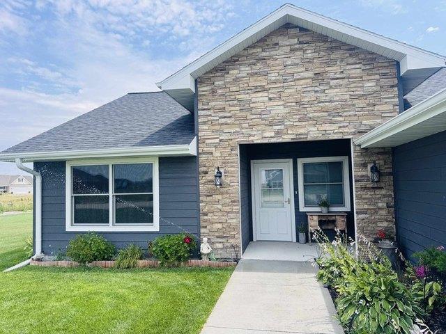2002 Freedom Ave, Lexington, NE 68850