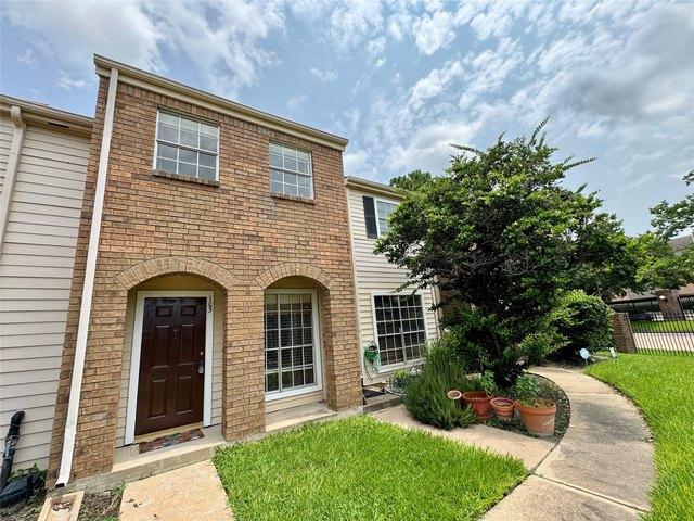 2002 Gentryside Dr Apt 103, Houston, TX 77077