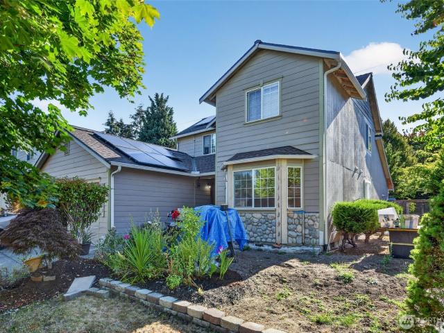 2002 Kyle St SE