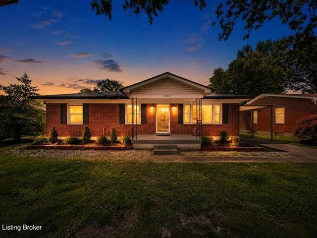 2002 Lynn Lea Rd, Louisville, KY 40216