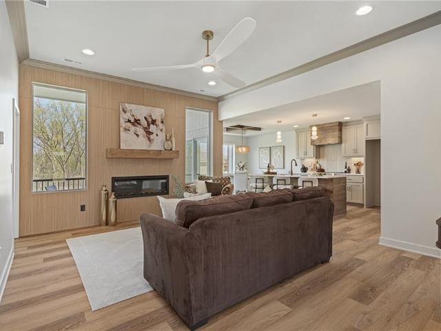 2002 SE Oak Ridge Drive