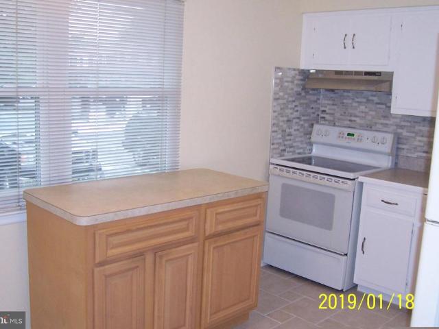 2002 Silver Court
