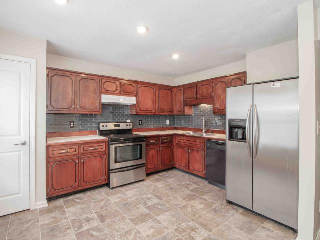 2002 Tynewood Dr, Clarksville, TN 37042 | MLS #3182 | Compass