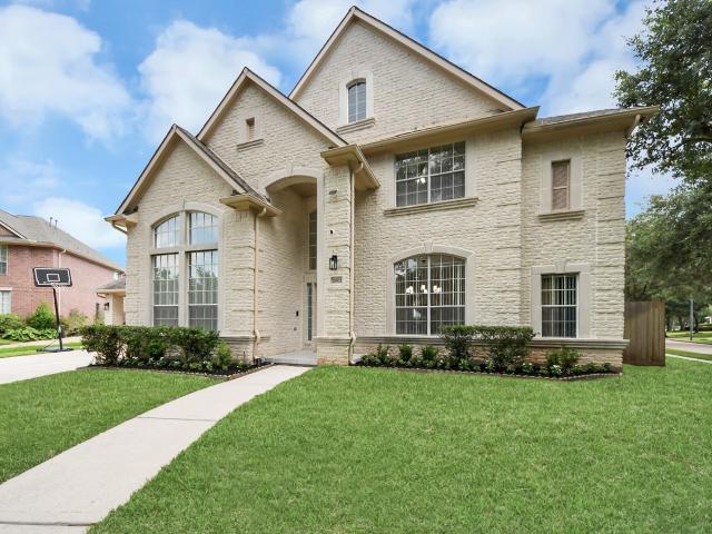 2002 Thorncrest Court