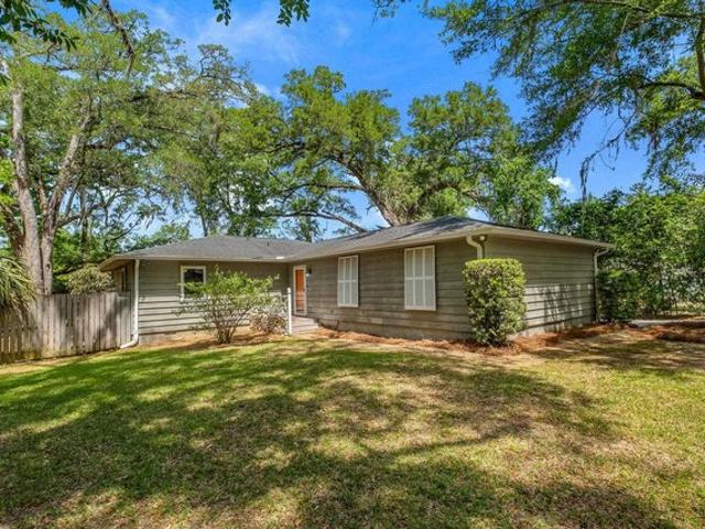 2002 Trescott Dr, Tallahassee, FL 32308