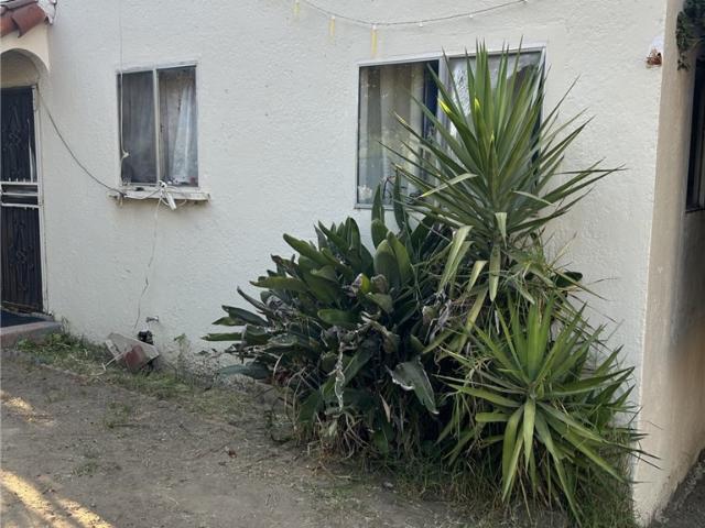 2002 W Ave 33, Los Angeles, CA 90065 | MLS #PW26027