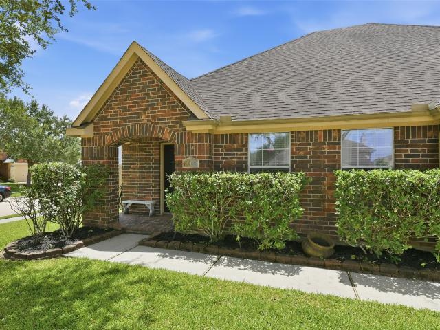 2002 Water Oak Drive