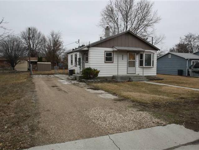 2002 Willow St, Caldwell, ID 83605