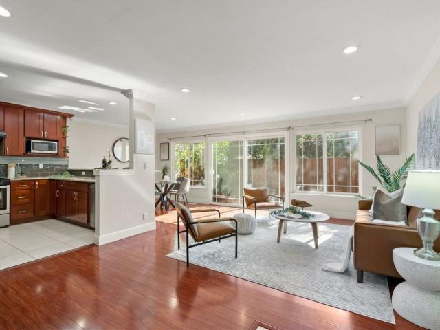 20032 Northcrest Sq, Cupertino, US, CA