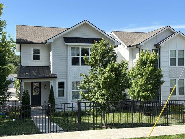 2003 Maple View Ln, Nashville, TN 37207