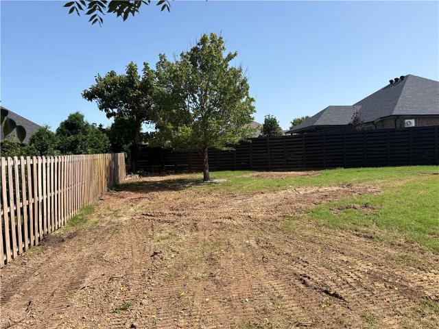 2003 NE Oak Trail Road