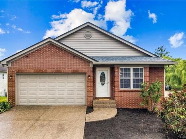 2003 Cedar Ridge Dr, New Albany, IN 47150