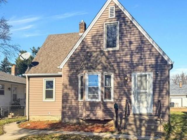 2003 Cottage Ave E, Saint Paul, MN 55119