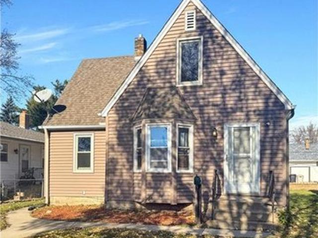 2003 Cottage Ave E, Saint Paul, MN 55119