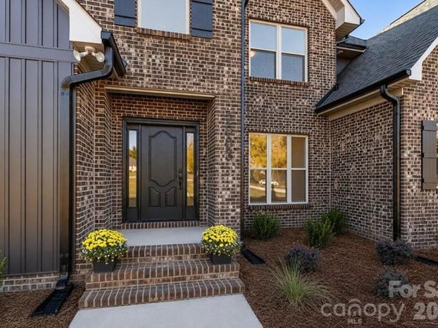 2003 Duntov Dr, Monroe, NC 28110