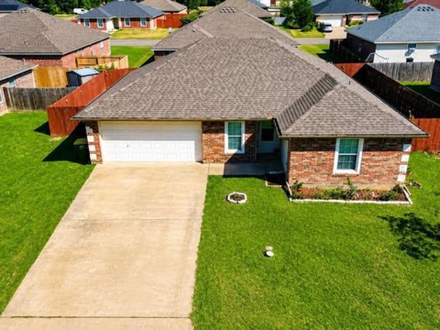 2003 Firefly Cir, Bellmead, TX 76705