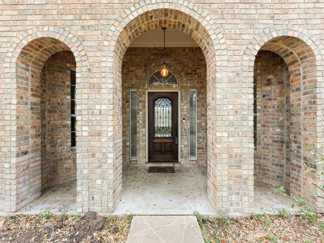 2003 Fountainwood Dr
