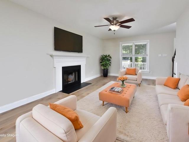 2003 Kelly Glen Dr, Apex, NC 27502