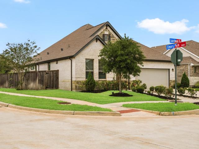 2003 Laurelwood Trail