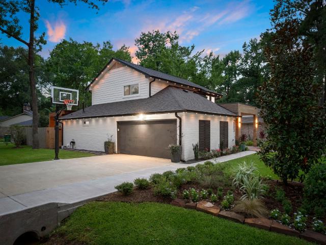 2003 Longstraw Place