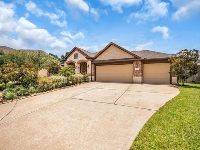 2003 Pine Ledge Rd, Pearland, TX 77089