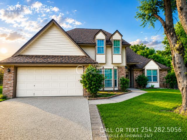 2003 Renea Cir, 5 beds, 2 full and 1 half baths