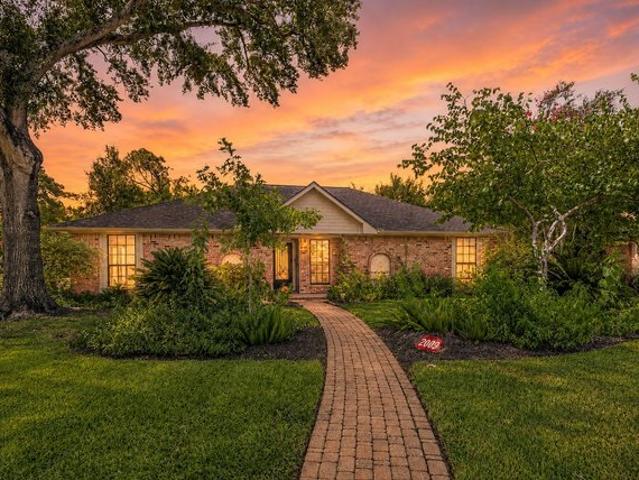 2003 Richvale Ln, Houston, TX 77062