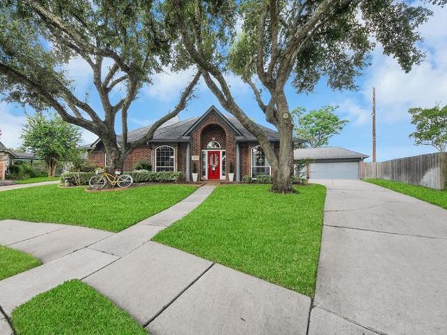 2003 Spreading Oak Ln, Richmond, TX 77406